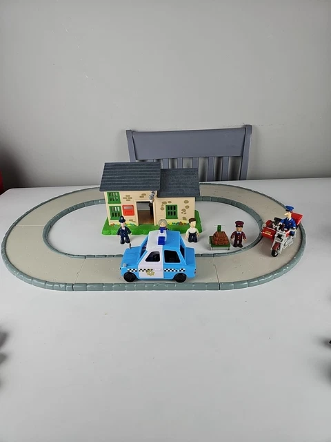 POSTMAN PAT TOYS, Pc Selby, Figure, Pc 1, Pat 5 Motorbike, Playset ...