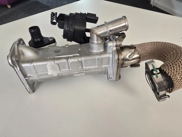 GENUINE LAND ROVER Freelander 2/Discovery Sport/Rr Evoque Egr Cooler ...