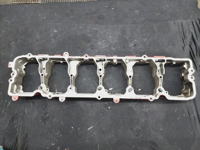 CUMMINS QSL9 G8 8.9L Diesel Engine Rocker Box Lever Housing 4935283 ...