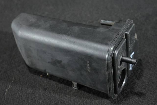 AUDI A3 8PA Aktivkohlebehälter Aktivkohlefilter 1K0201813 1K0201801 ...