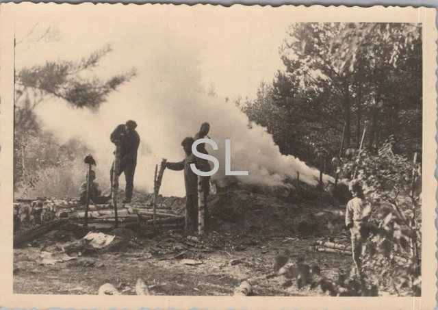 FOTO, 2. PANZER-ARMEE, Köhlerei, Orechowka, Russland, 1942 (MBF-43) EUR ...