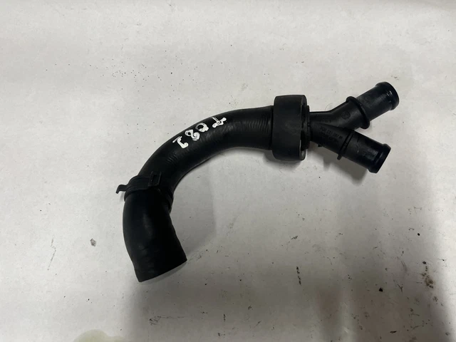 AUDI A3 LIMOUSINE 2019 8VS,8VM Liquide de Refroidissement Tuyau ...