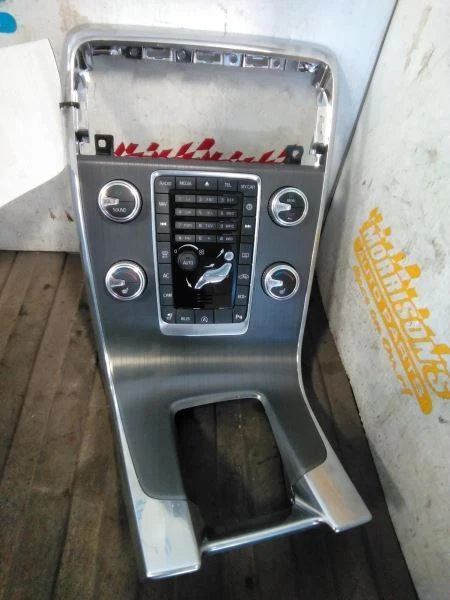 AUDIO EQUIPMENT RADIO Control Panel Radio And Heat Fits 14-18 VOLVO S60 ...