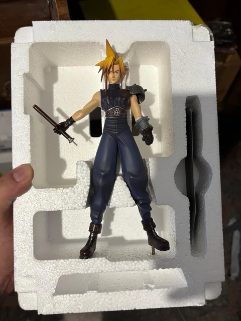 FINAL FANTASY 7 Cloud Strife Cold Cast Figure 1/8 Figure Kotobukiya EUR ...