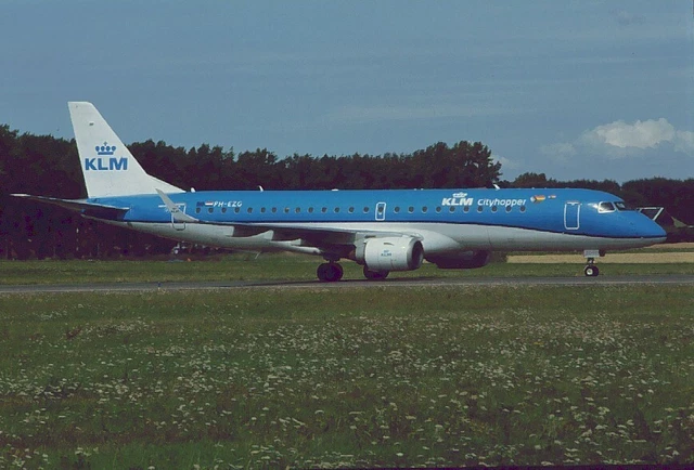 AIRCRAFT SLIDE/DIA : E190 , KLM Cityhopper (spez.c/s) , PH=EZG £1.27 ...