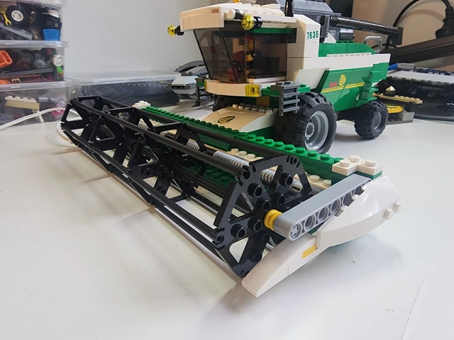 LEGO CITY: COMBINE Harvester (7636); 100% complete and manual, No Box ...