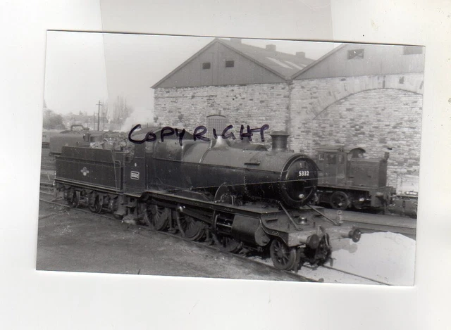 RAIL PHOTO GWR 260 5332 Hereford shed Hereforshire £2.69 - PicClick UK