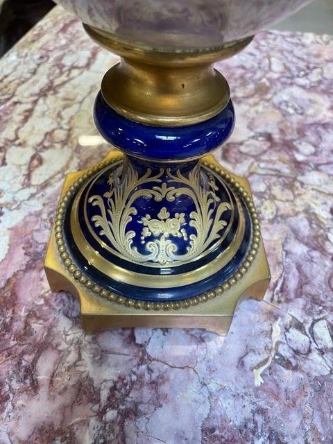 GRAND VASE EN porcelaine style Sèvres et bronze doré, vers 1880 EUR 1. ...