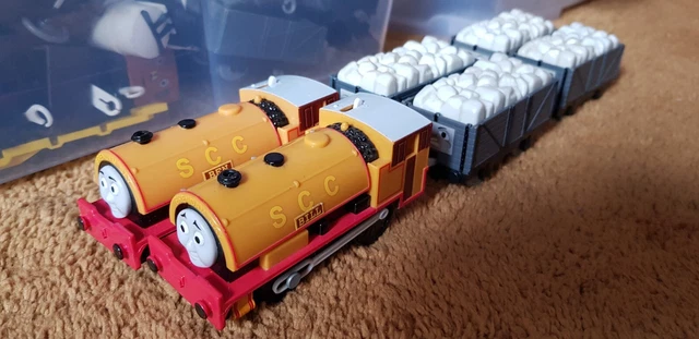 TOMY TRACKMASTER THOMAS and Friends - Bill and Ben with Stone Trucks ...