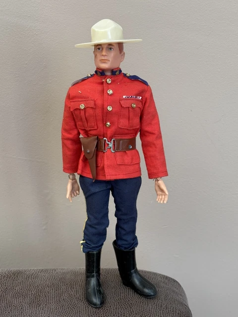 VINTAGE ACTION MAN Royal Canadian Mountie Items - No Figure Included £ ...