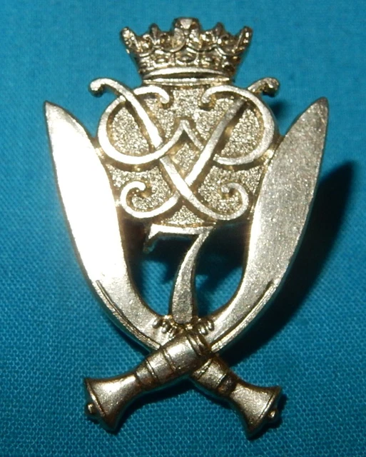 WW2 ORIGINAL 7TH GURKHA RIFLES REGIMENT MILITARY CAP BADGE WORLD WAR II ...