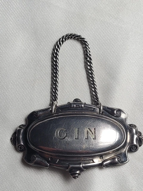 ANTIQUE GEORGIAN EARLY Victorian Gin Bottle Decanter Label With Silver ...