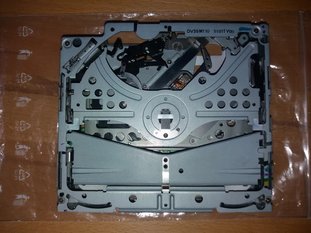 AUDI NAVIGATION PLUS RNS-E DVD Laufwerk komplett DV35M110 DV33M32A A3 ...