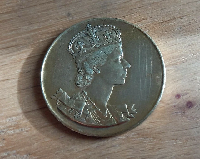 VINTAGE 1953 QUEEN Elizabeth Ii Coronation Butlins Souvenir Coin £1.91 ...