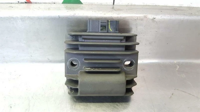 YAMAHA YZF R125 2013 Model Rectifier & Regulator Assembly (1) £13.99 ...