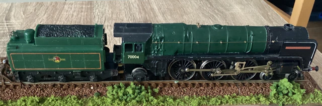 HORNBY RAILWAYS BRITANNIA 70004 William Shakespeare 00 Gauge Model ...