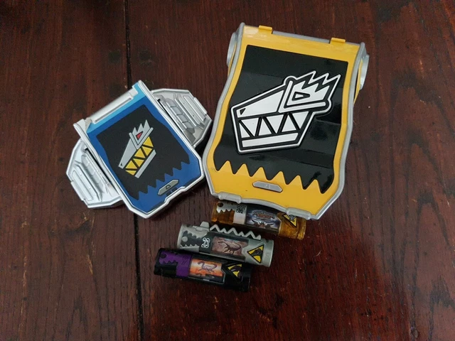 POWER RANGERS DINO Charge Dino Com Energem Holder with 3 Chargers £15. ...