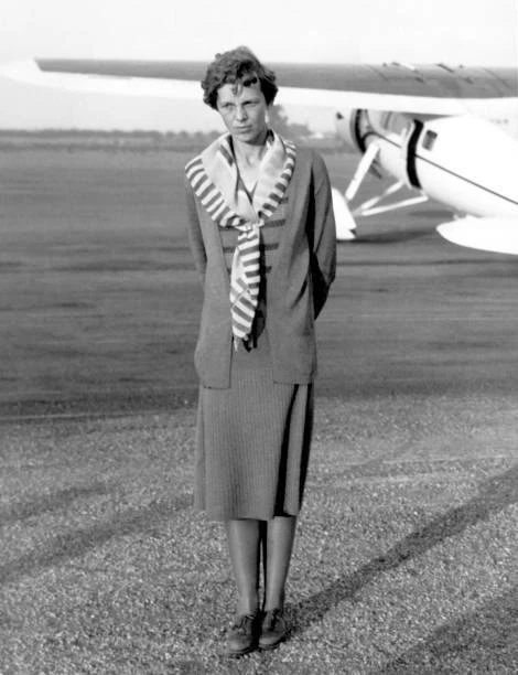 AMELIA EARHART AMERICAN Aviation Pioneer Amelia Earhart Old Photo 8 $8. ...