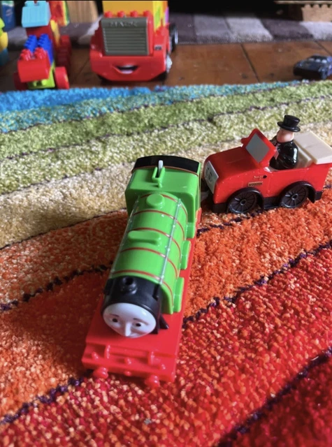THOMAS AND FRIENDS - Trackmaster Train - Henry and Winston £6.99 ...