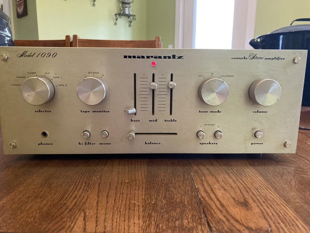 Vintage Marantz Model 1090 Console Stereo Amplifier Receiver Powers Up 
