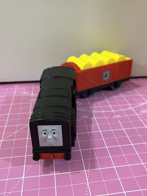 THOMAS & FRIENDS TrackMaster Talking DIESEL Motorized Train Engine 2010 ...
