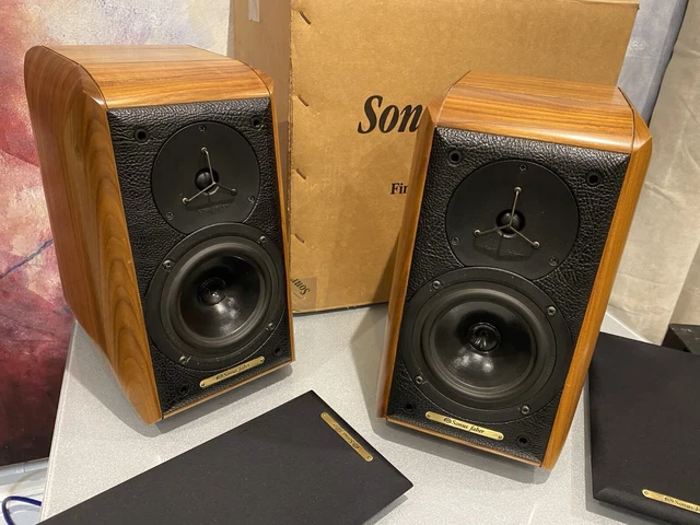 SONUS FABER ‘SIGNUM’ Bookshelf Speakers Unmarked Exceptional Examples ...