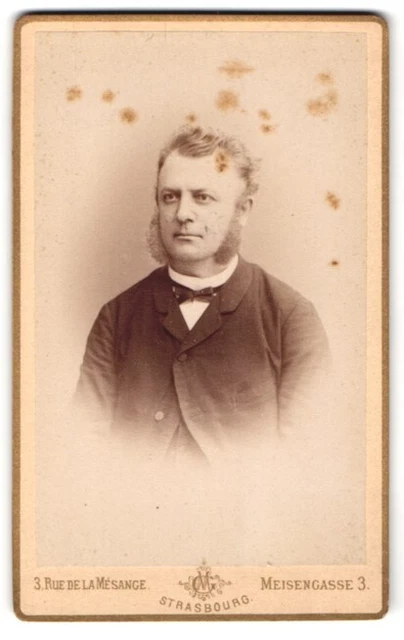 PHOTO MATHIAS GERSCHEL, Strassburg, Meisengasse 3, Charmanter Herr im ...