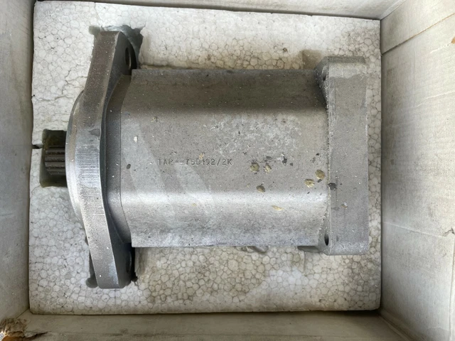 SUNDSTRAND HYDRAULIC GEAR Pump TAP 22-90/75 D SC 47 LAD 1/6G $338.15 ...