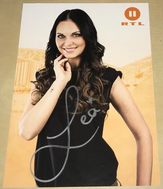 RAR LEA KÖLN 50667 Original signierte Autogrammkarte Autogramm Karte TV ...