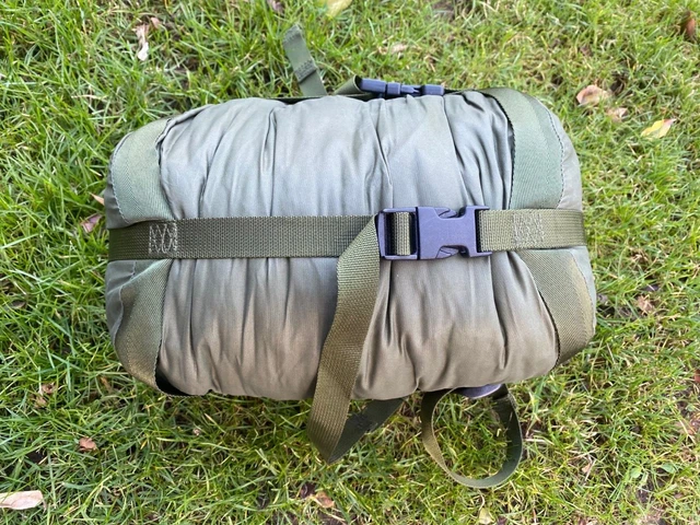 BRITISH ARMY JUNGLE Sleeping Bag With Stuff Sack Compression Bag Warm ...