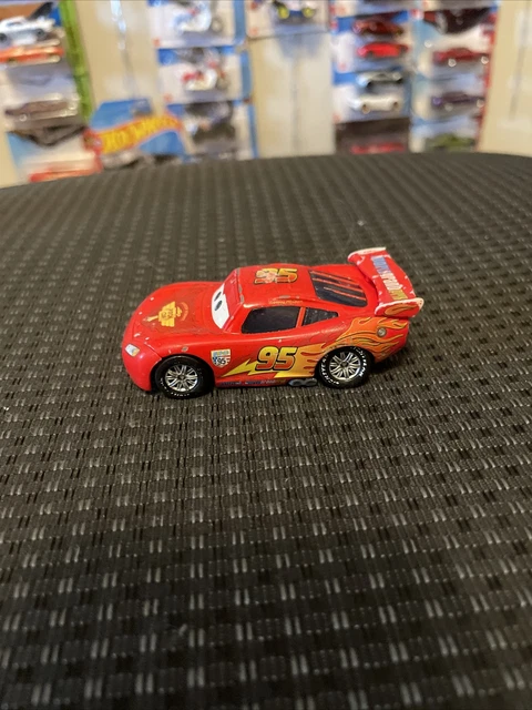 DISNEY PIXAR CARS Supercharged Rust-Eze Lightning McQueen #95 Die Cast ...