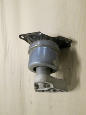 ORIGINAL VW T5 GP Multivan Engine Bearing A12134 7e0199207, 7h0199256h ...