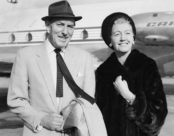 ACTOR MICHAEL WILDING And His Wife Susan Arriving At London 1962 OLD ...