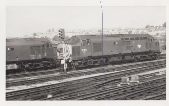 DIESEL RAILWAY PHOTO Br Class 37 Old B&W Photograph 37294 Train Picture ...