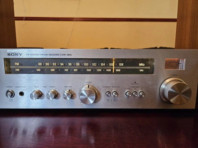 VINTAGE SONY MUSIC center stereo Fm/Am receiver amplifier STR-1800 £85. ...