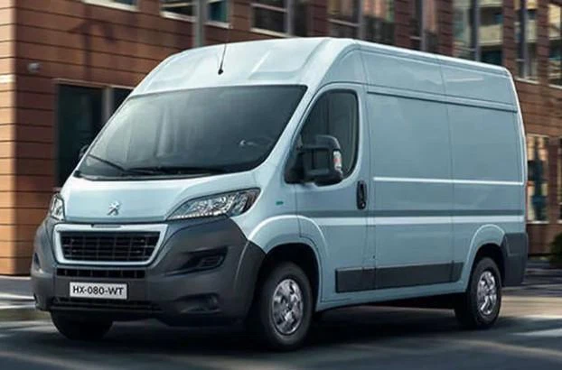 PEUGEOT BOXER 335 L3 H2 Professional Premium 140Ps £31,798.80 - PicClick UK