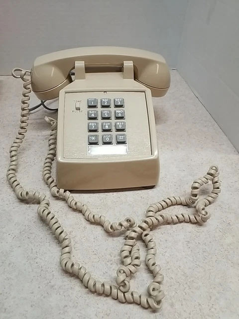 VINTAGE GTE HEARING Aid Compatible Push Button Telephone Beige two tone ...