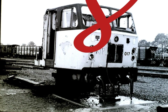 UK RAILWAYS 35MM BLACK & WHITE NEGATIVE: 56017 at TOTON DEPOT 31-10 ...