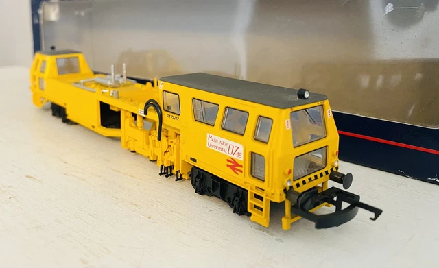 BACHMANN HO/OO GAUGE 36-160 Plasser Tamper Machine - Dummy (Non ...