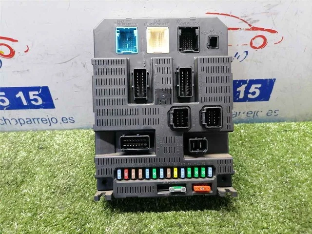 BOITIER FUSIBLES RELAIS Citroën CITROEN C2 1.1 (60 CV) 2007 BSI2004P10 ...