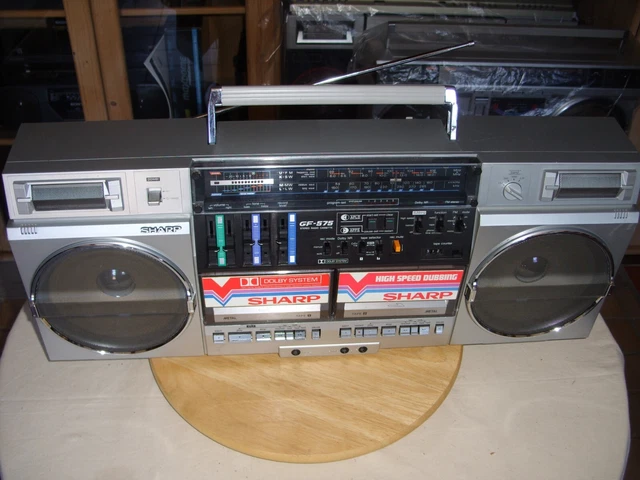 RADIOREGISTRATORE/GHETTOBLASTER SHARP GF-575H - made in Japan - molto ben conservato - EUR 599 ...