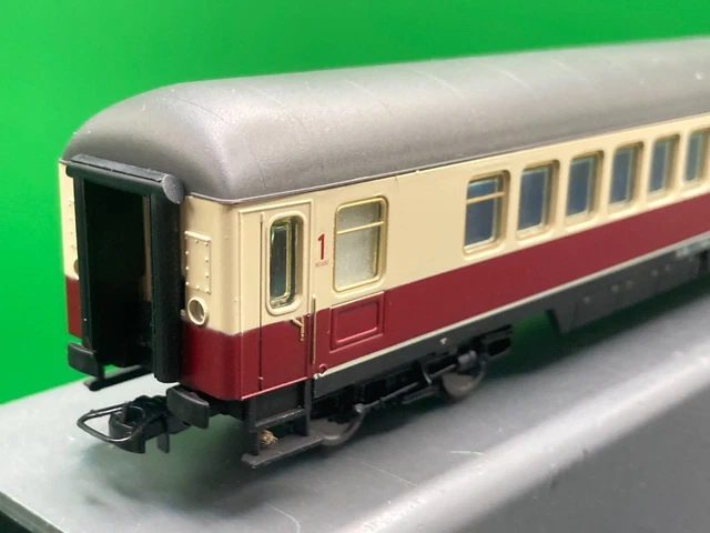 LIMA HO 309510 1st CLASS TEE EXPRESS COACH type Apmh121 RED/CREAM ...