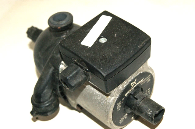 POMPE DE CHAUDIERE circulateur GRUNDFOS UP 15-40 SD Saunier Duval ...