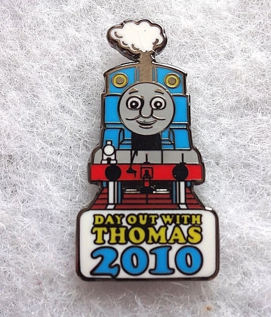 THOMAS THE TANK ENGINE - Days Out With Thomas - 2010 - PIN BADGE £4.49 ...