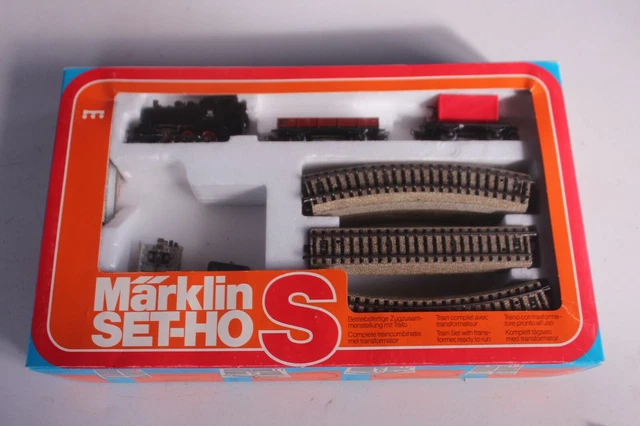 VINTAGE MARKLIN SET-HO "S" Track, Locomotive and Rolling Stock 2930 HO ...