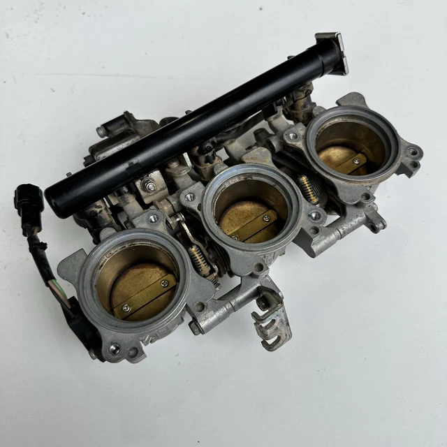 TRIUMPH TIGER 800 2014 Throttle body intake manifold fuel injector ...