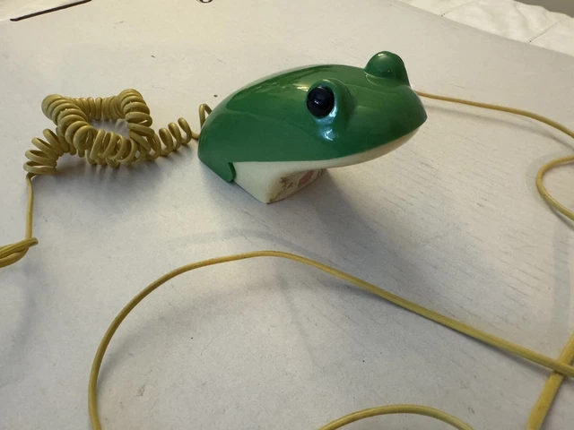 VINTAGE NOVELTY GREEN Frog Flip Phone Landline £50.00 - PicClick UK
