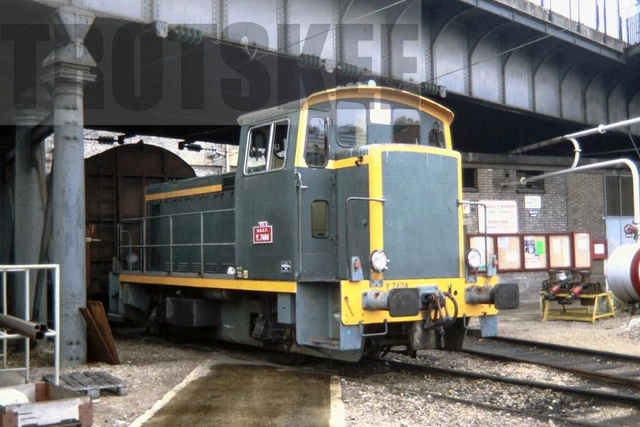35MM SLIDE SNCF French Railways Diesel Loco Y7404 Paris La Villette ...