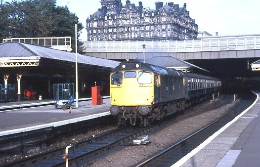 ORIGINAL COLOUR SLIDE of 27054 BR class 27 diesel loco £1.65 - PicClick UK