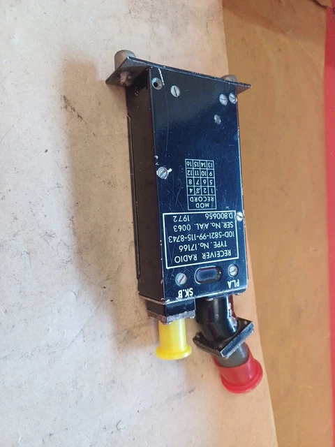 AIRCRAFT PARTS VARIOUS COCKPIT PANEL RADIO RECEIVER ILS £5.50 - PicClick UK